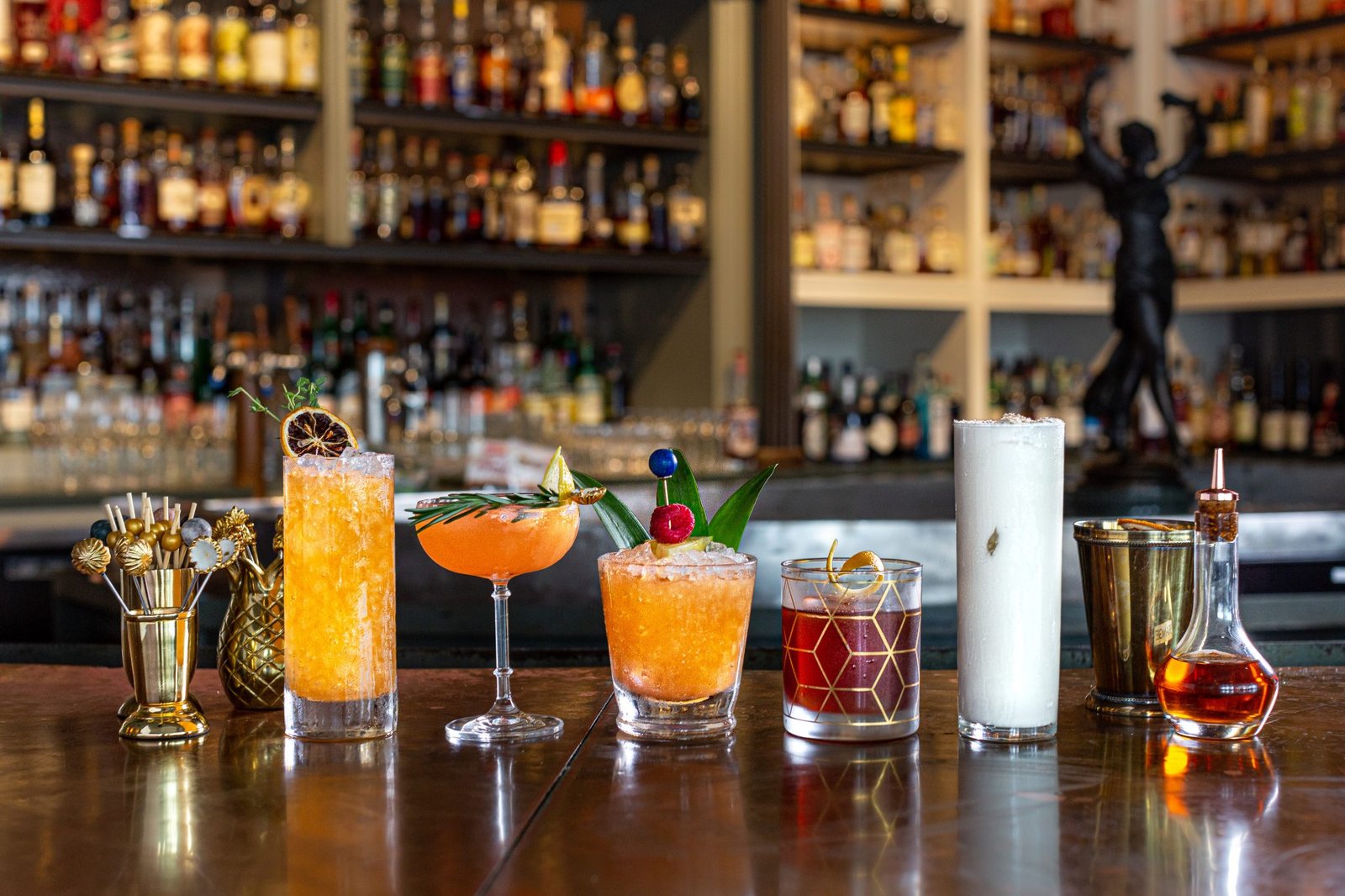 Exclusive Guide to the 7 Best Cocktail Bars in Houston - Craft Yours ...